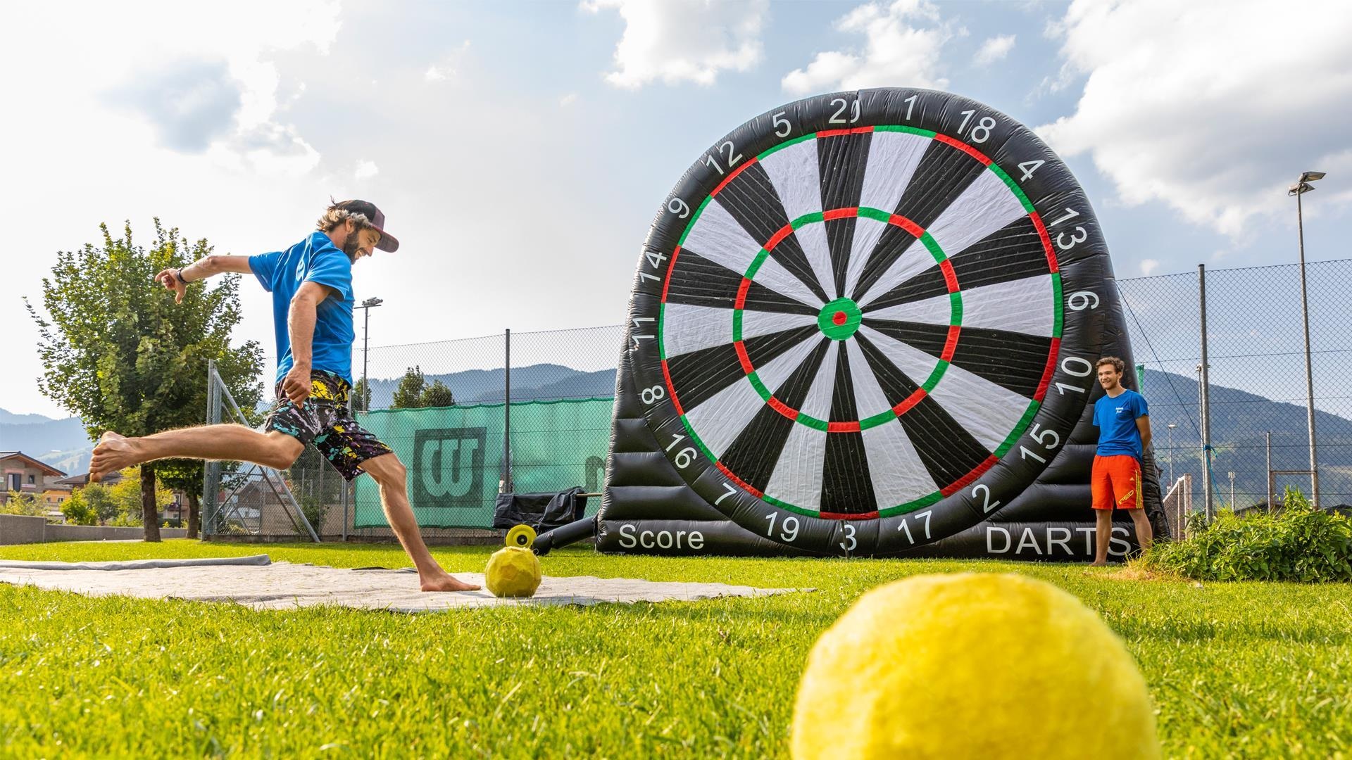 Foot Darts