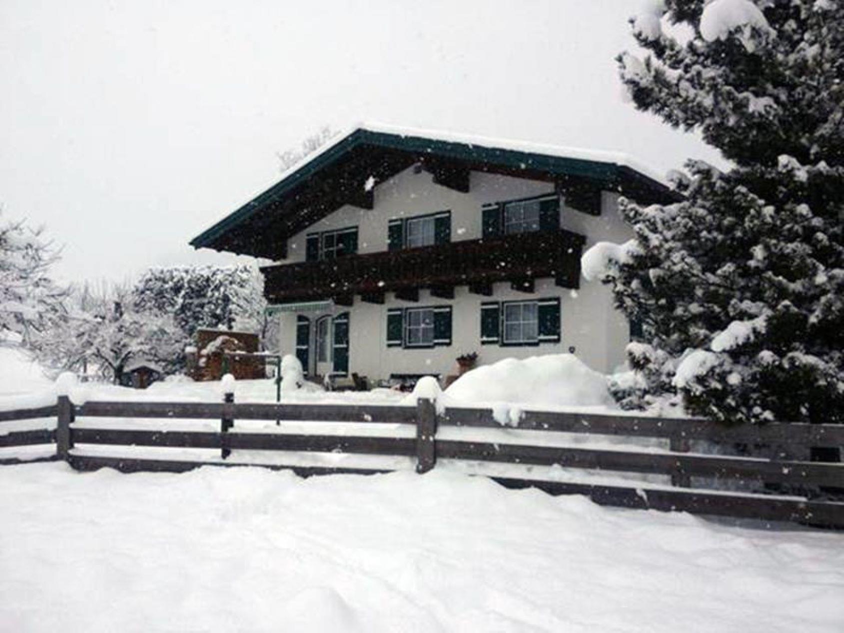 Haus Steger Margret - private rooms in Flachau